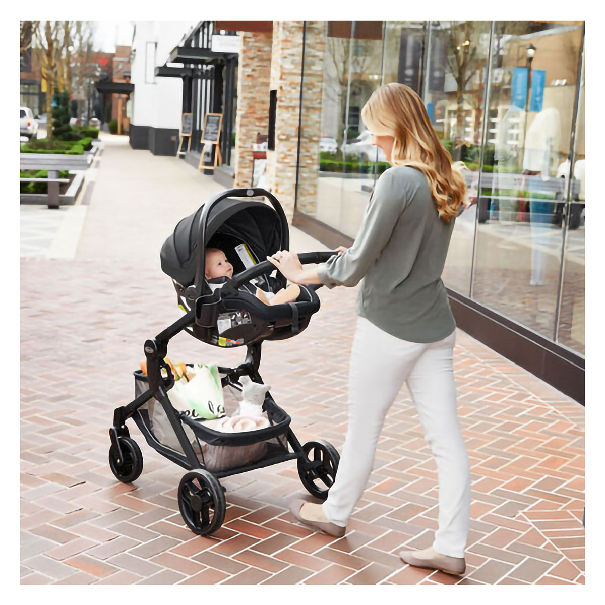 Système de voyage Graco Modes Nest – Nico | Poussette et siège d’auto ...